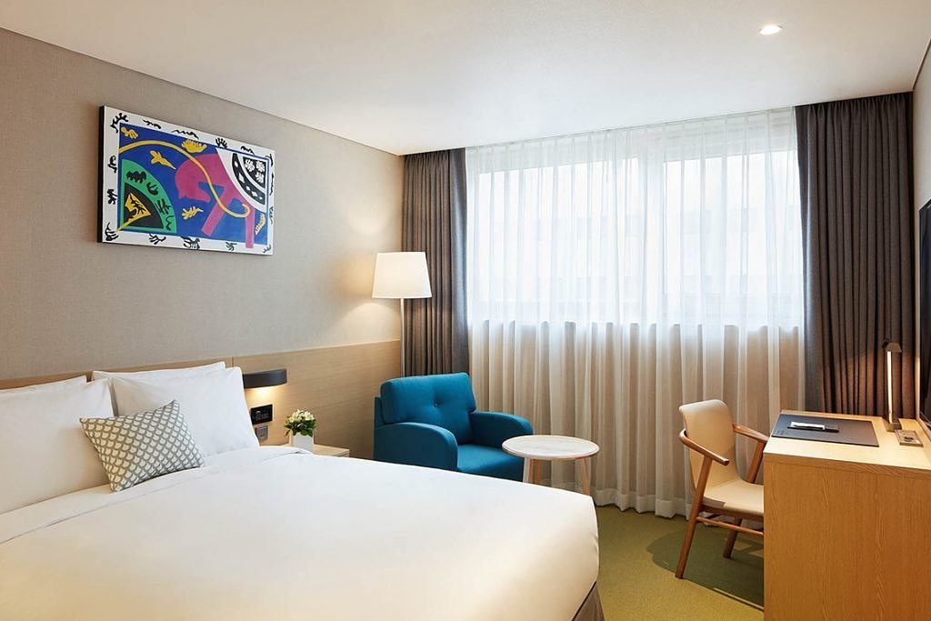 Howard Johnson Hotel by Wyndham Incheon Airport - HafH