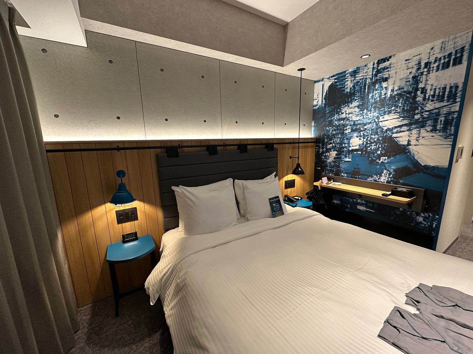 A Stylish Hotel That Has Everything You Need in a Compact Space | ibis ...