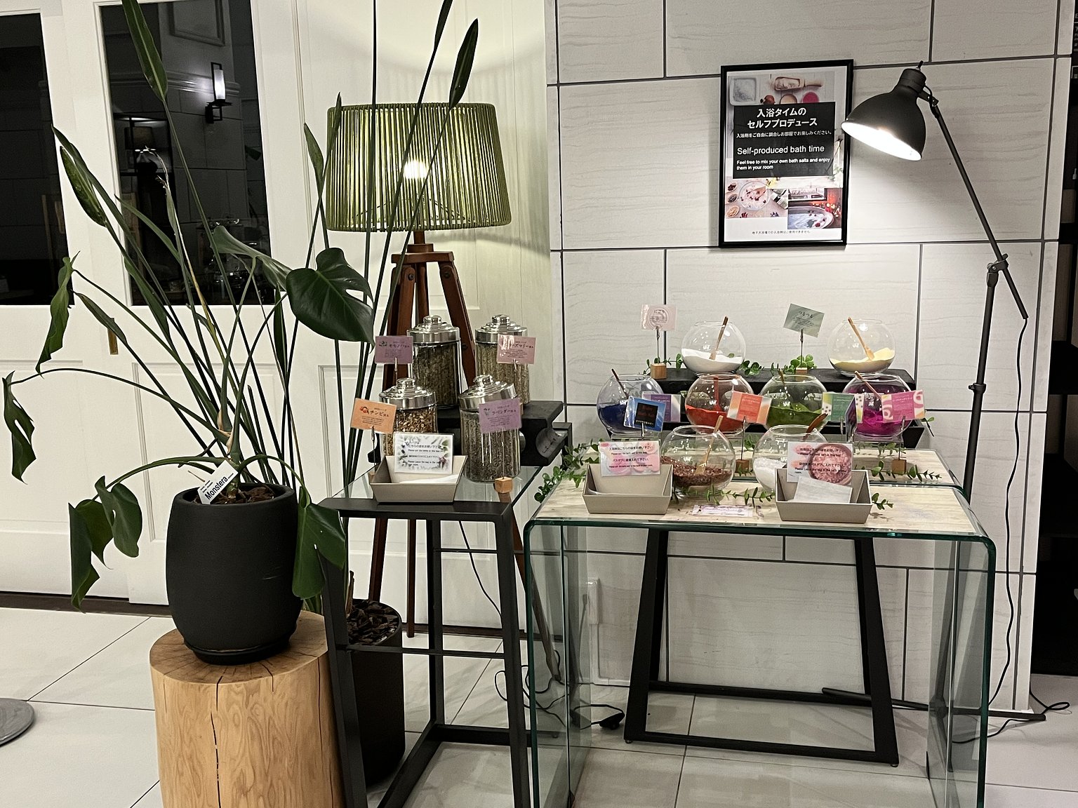 Beautiful hotel! With a bath salt bar, this is my third reservation, I ...